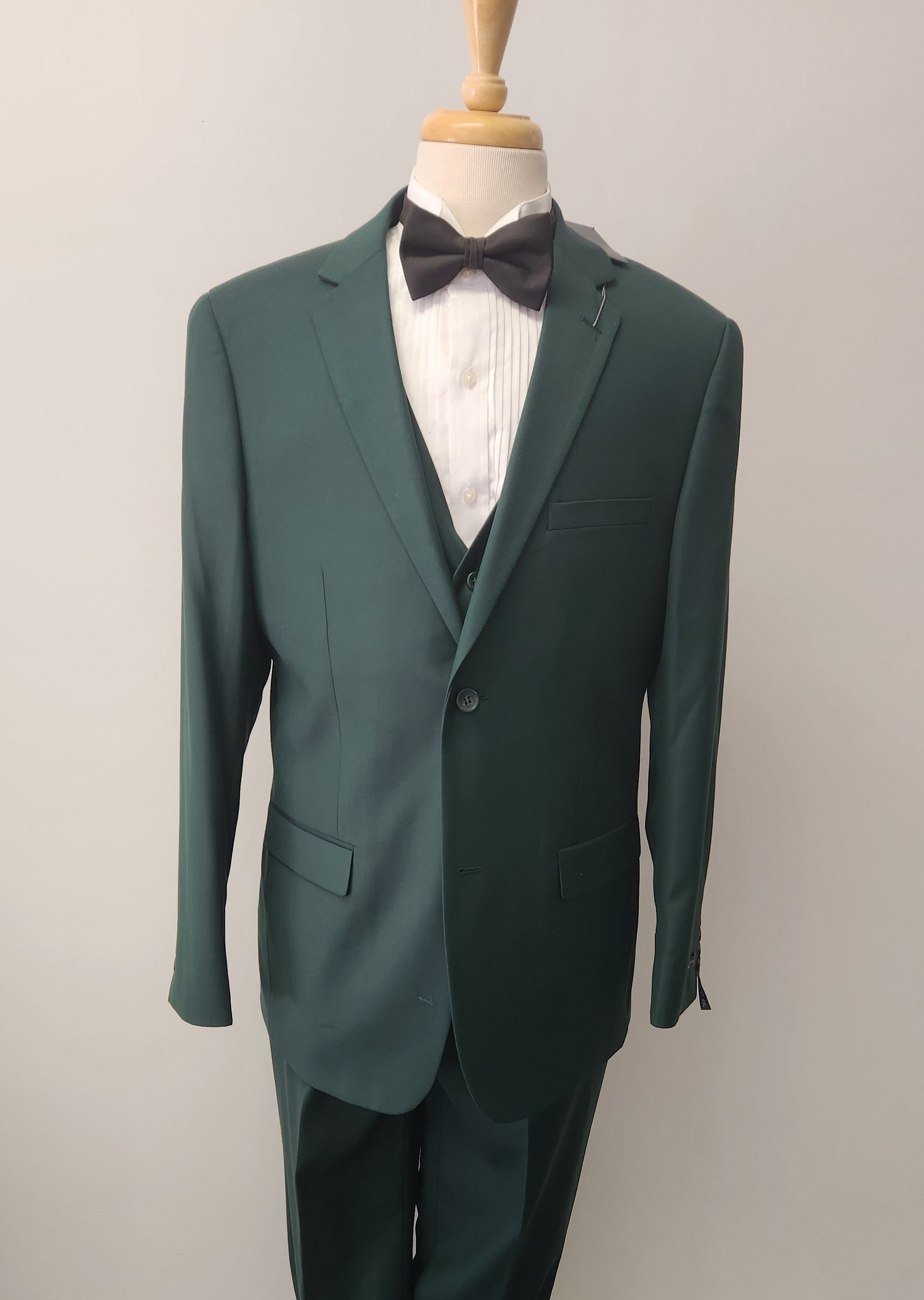 New Dark Green Caravelli Suit – Formalwear Outlet